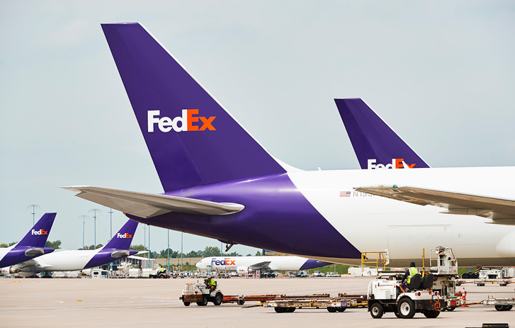 Frachtversandservices | FedEx Schweiz